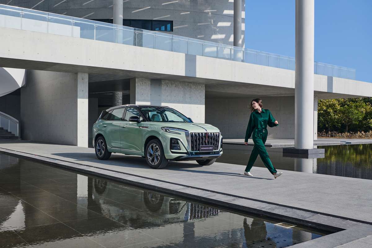 The Top 5 Reasons Why Young Families Choose the HONGQI HS3 | Motory News